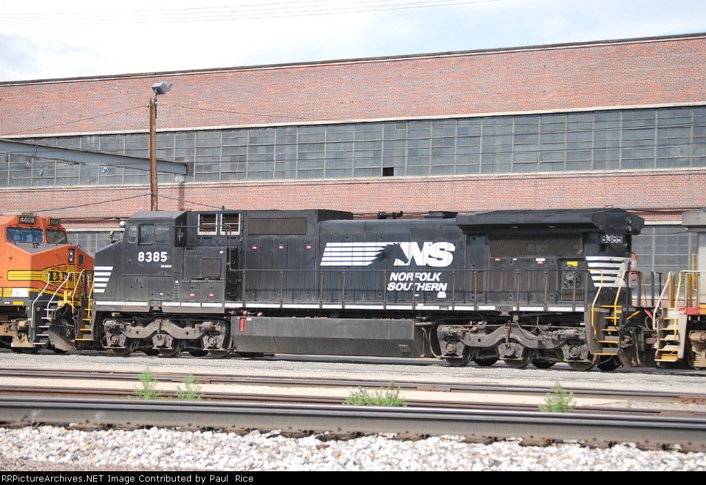 NS 8385